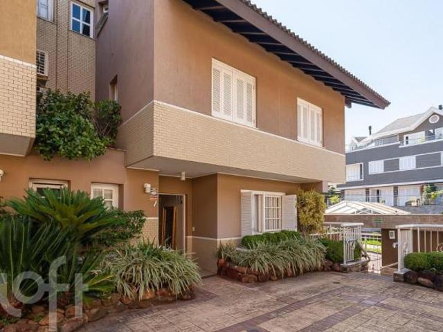Casa em condominio 3 Quartos 3 Suites e 3 vagas