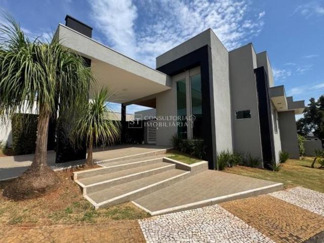 Casa em condomínio, 3 quartos, 3 suítes, 2 salas, 4 vagas na Cariobinha, Americana SP. Área de 315m²