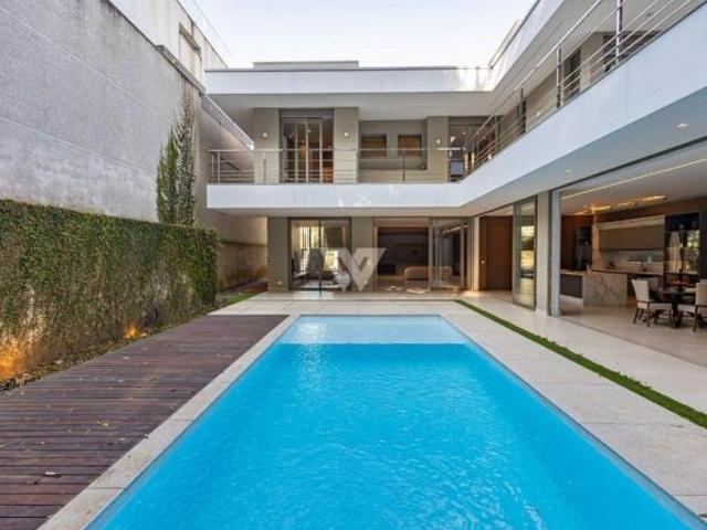 CASA EM CONDOMÍNIO 3 SUÍTES 3 VAGAS COM PISCINA 478M² CAMPO COMPRIDO
