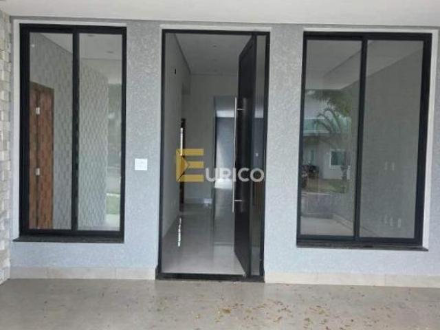 Casa em Condomínio 3 suítes com Varanda Gourmet e 4 vagas em Sorocaba/SP