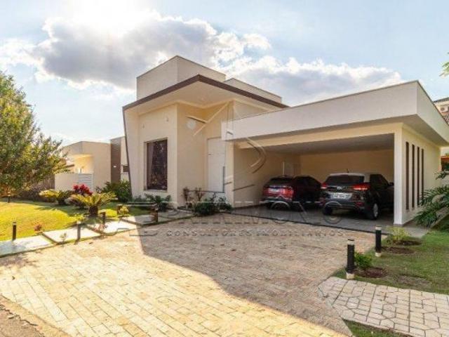 CASA EM CONDOMINIO 3 SUITES VALE DO LAGO