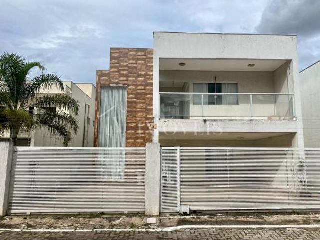 Casa em condomínio 3 suítes Varanda Escriturada