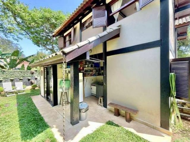 Casa em condomínio 3d / 1 ste, charmosa!