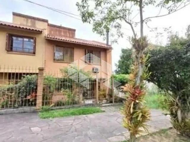 Casa em condomínio, 03 dormitórios, 01 suíte, 02 vagas, bairro Espirito Santo