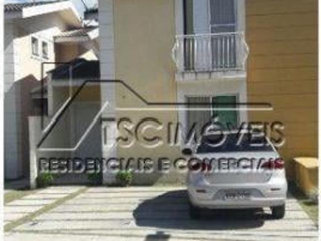 Casa em Condominio 03 dormitorios 02 vagas 153m2 no Jardim da Gloria