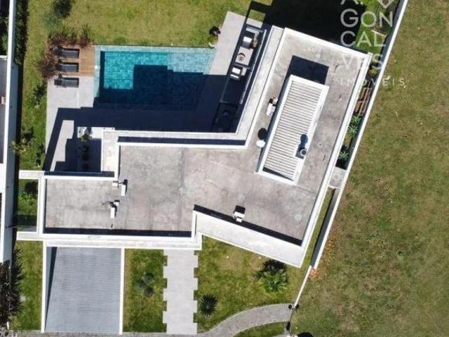 Casa em Condomínio, 03 Suites, 05 Vagas, Piscina com Quintal, Santa Felicidade, Curitiba