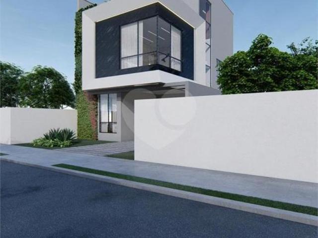 Casa em condomínio 03 suítes, 03 vagas 041 997104652