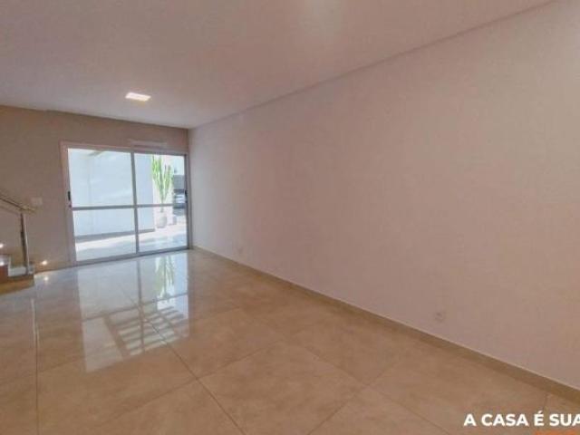 Casa em Condomínio 03 Quartos uma Suíte e 02 Vagas de Garagem no Centro de Contagem/MG