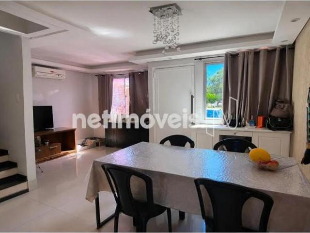 Casa em condominio 03 quartos Jardins Mangueiral