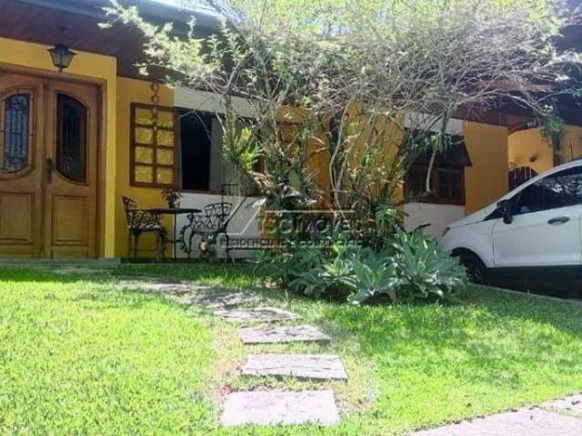 Casa em Condominio 04 dormitorios sendo 02 suites 05 vagas 200m2 no Morumbi Sul