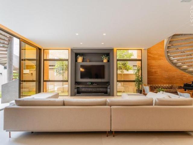 Casa em Condomínio, 04 Suítes, 04 Vagas, Santa Felicidade, Curitiba