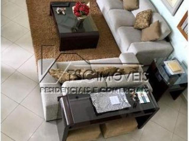 Casa em Condominio 04 suites 02 vagas 550m2 em Osasco