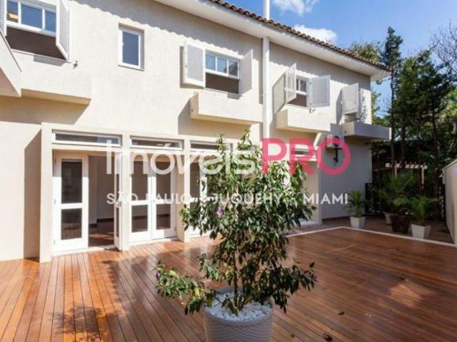 Casa em Condominio 04 suítes 465mts a venda no Morumbi