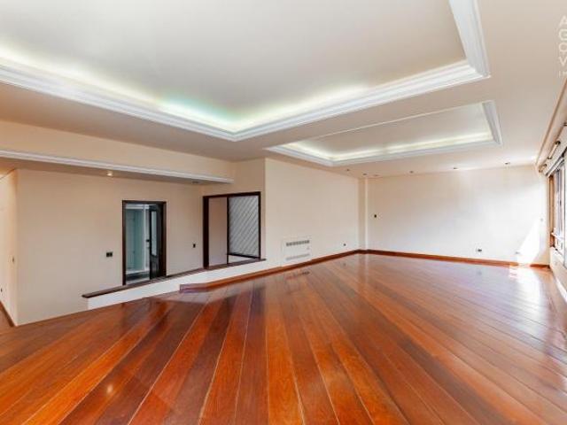 Casa em Condomínio, 04 Quartos, 02 Suítes, Piscina, Campo Comprido, Curitiba