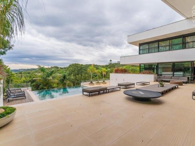 Casa em Condomínio, 05 Suítes, 11 Vagas, Piscina Aquecida, Ferraria, Campo Largo