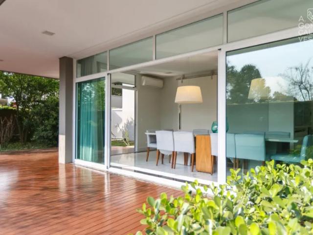 Casa em Condomínio, 05 Quartos, 04 Vagas, Piscina Aquecida, Campo Comprido, Curitiba