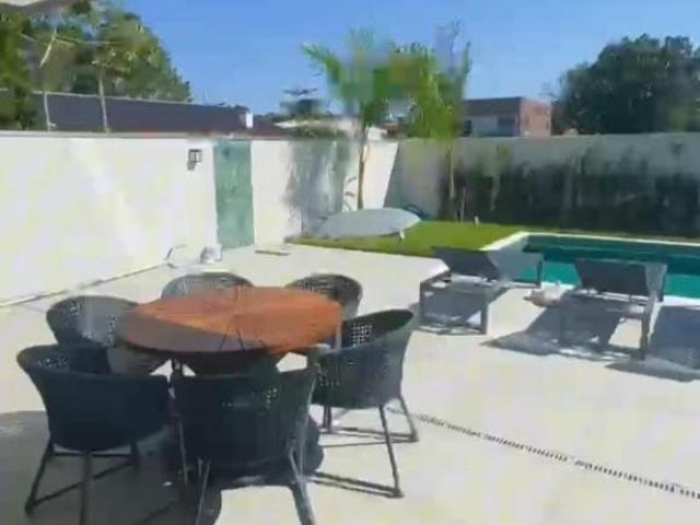 Casa em Condomínio 100% Mobiliada, 04 suítes, 06 vagas, no Pontal do Parana PR