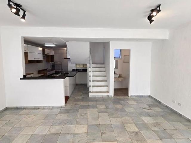 Casa em Condomínio 140m² Vl Ipojuca Lapa