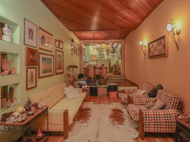 Casa em condomínio