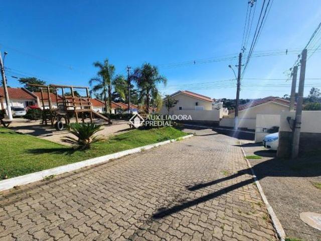 CASA EM CONDOMINIO