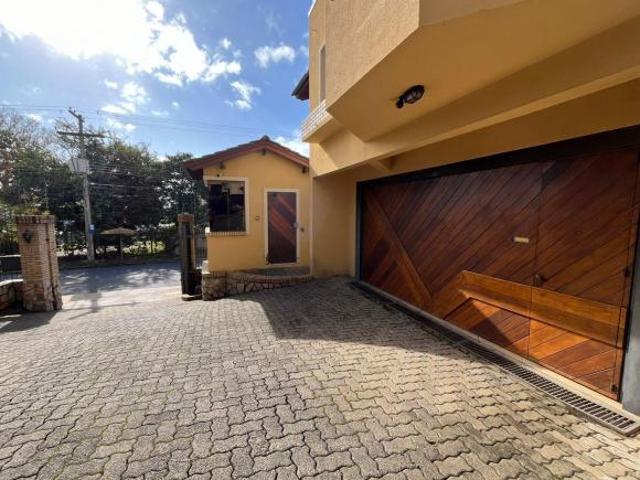 casa em condominio