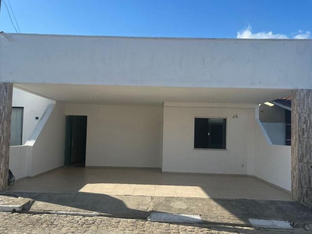 Casa em Condomínio