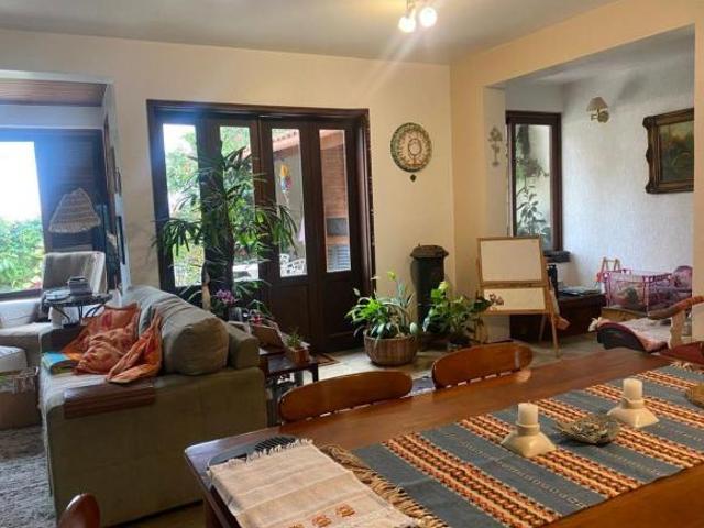 Casa em Condomínio 160M² 3 Dormitórios 1 Suíte 3 Vagas E Área Gourmet