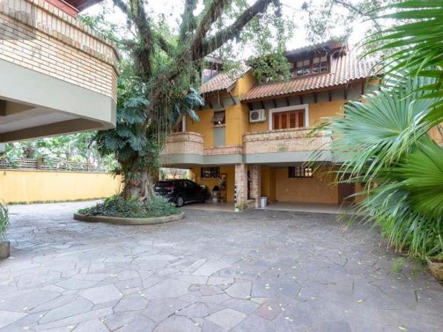 Casa em condomínio, 171m², 3 dormitórios, Pedra Redonda