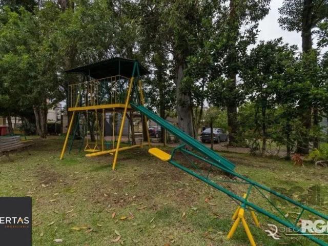 Casa em condomínio, 171m², 3 dormitórios, Pedra Redonda