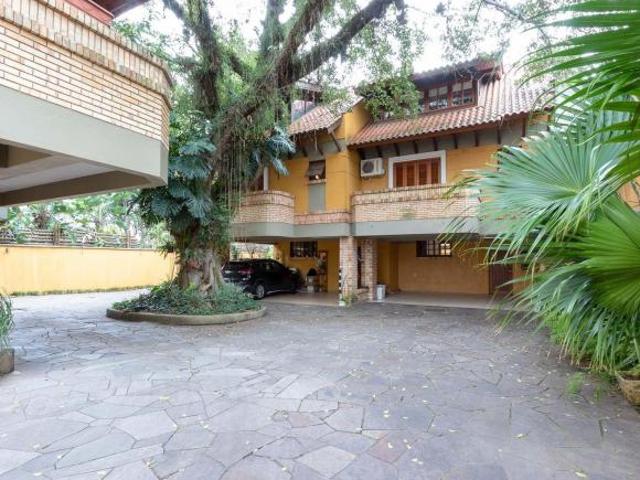 Casa em condomínio, 171m², 3 dormitórios, Pedra Redonda