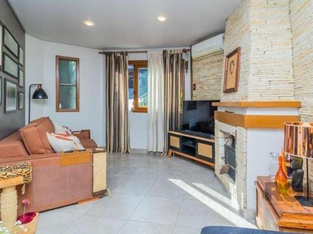 Casa em Condomínio 199m² 3 dormitórios, 2 vagas no bairro Nonoai