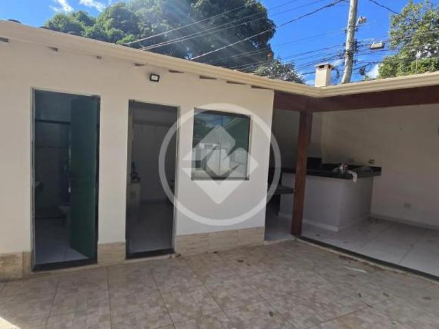 CASA EM CONDOMÍNIO 1 MINUTO DA LAGOA
