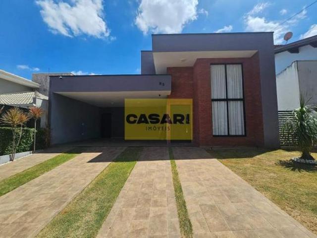 Casa em Condomínio 200 m² a Venda em Boituva/SP