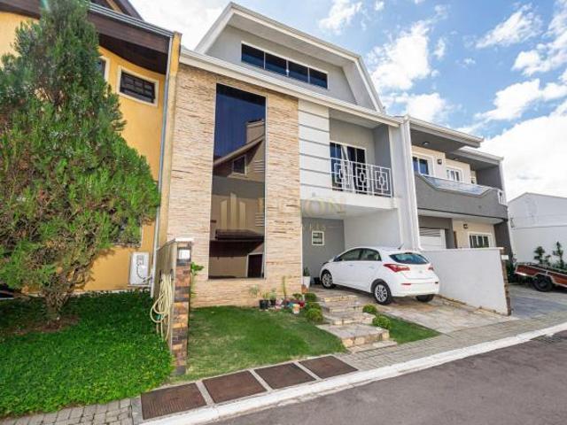 Casa em Condomínio 212m² priv 3 suítes 2 vag
