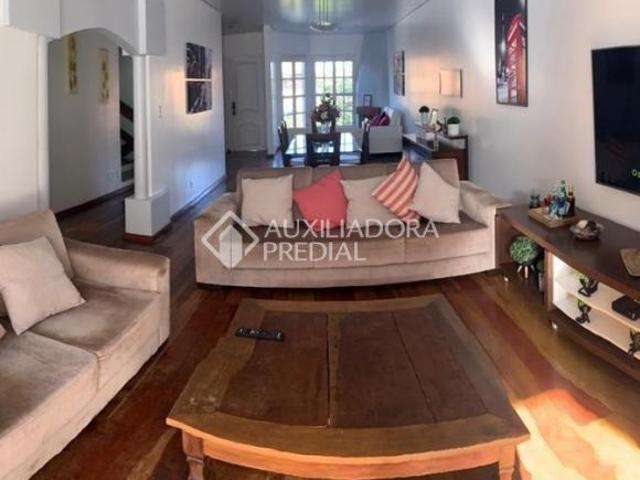 Casa em condominio