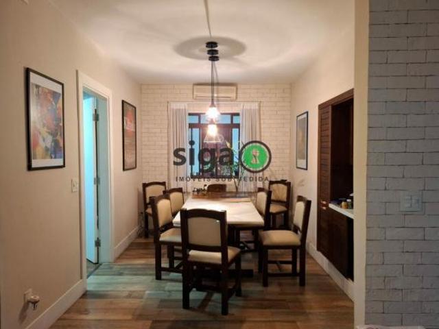 Casa em condominio 250m², 5 dormitórios, 2 suítes, Granja Julieta