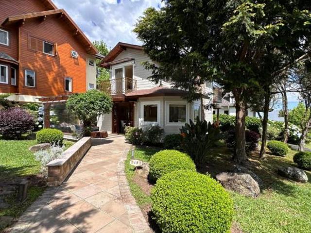 Casa em Condomínio 2 Dorm. Bairro Quinta da Serra