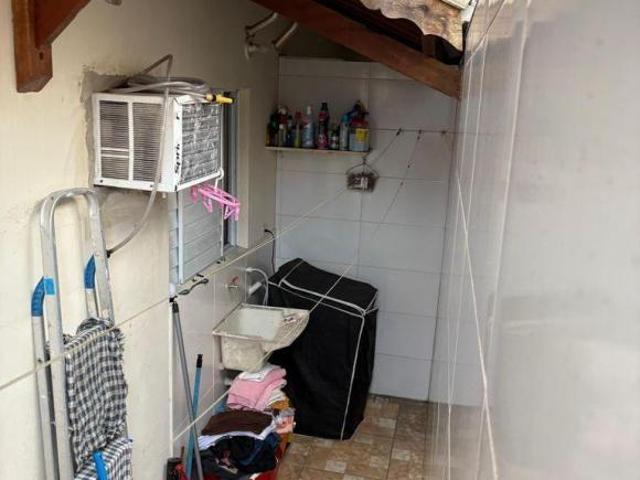 Casa em Condomínio, 2 dorm, 1 vaga de garagem, 1 banheiro, área de serviço, 47m²