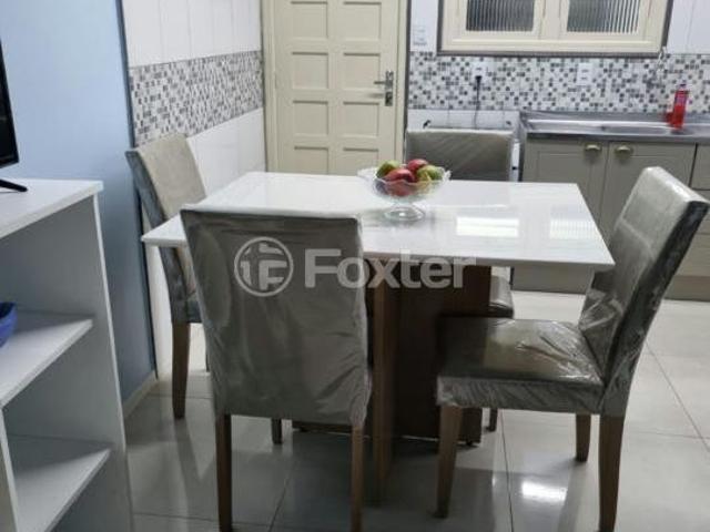 Casa em Condomínio, 2 dormitórios, 53.32 m², em Centro