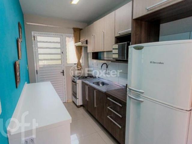 Casa em Condomínio, 2 dormitórios, 50.35 m², em Olaria