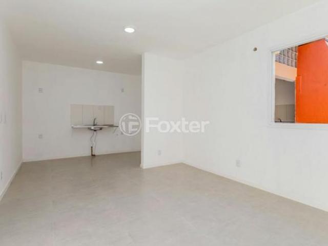 Casa em Condomínio, 2 dormitórios, 54.3 m², em Olaria