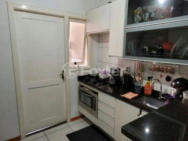 Casa em Condomínio, 2 dormitórios, 55 m², em Restinga