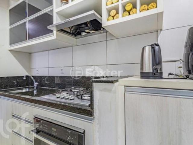 Casa em Condomínio, 2 dormitórios, 56 m², em Restinga