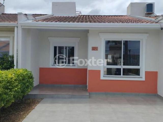Casa em Condomínio, 2 dormitórios, 56 m², em Restinga