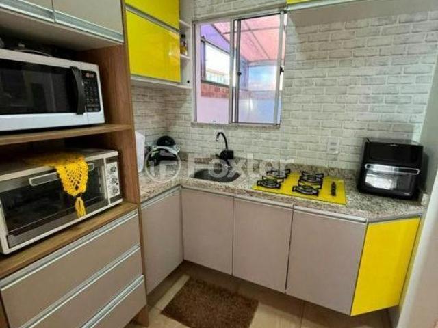 Casa em Condomínio, 2 dormitórios, 56 m², em Santa Cruz