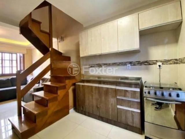 Casa em Condomínio, 2 dormitórios, 67 m², em Tristeza
