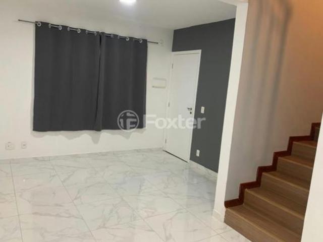 Casa em Condomínio, 2 dormitórios, 68 m², em Jardim Petrópolis