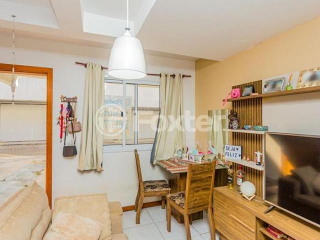 Casa em Condomínio, 2 dormitórios, 72.15 m², em Hípica