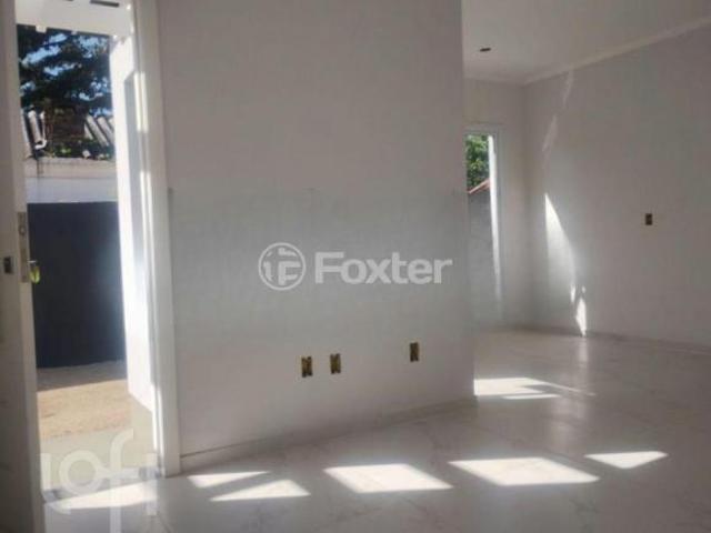 Casa em Condomínio, 2 dormitórios, 75 m², em Belém Novo