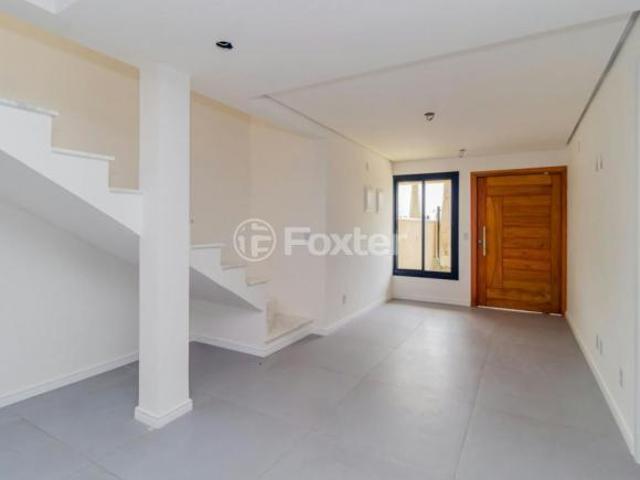 Casa em Condomínio, 2 dormitórios, 76 m², em Parque da Matriz